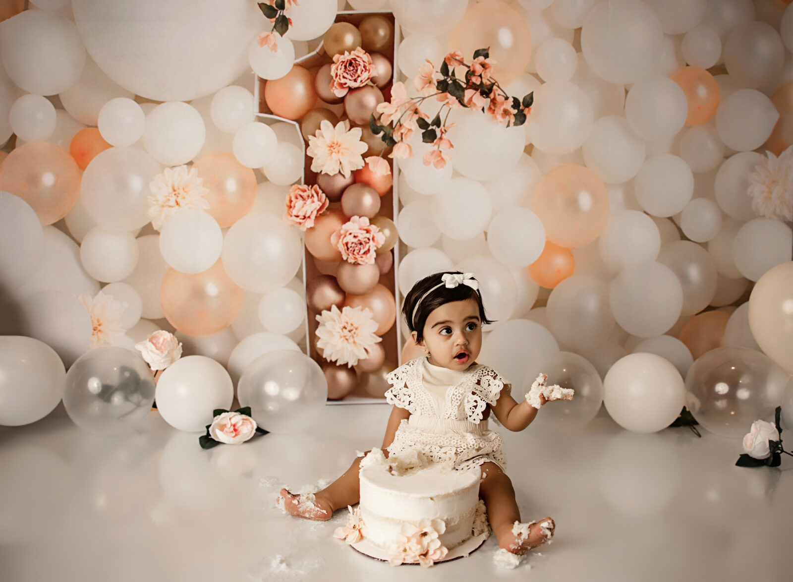 Cake Smash Photography: What You Need to Know and When to Schedule